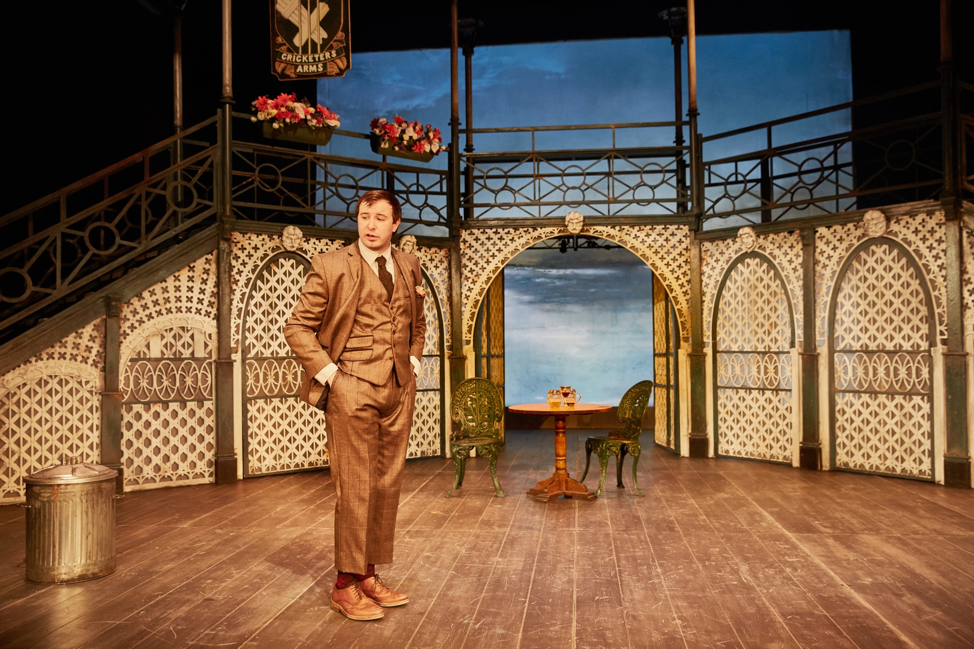 One Man, Two Guvnors