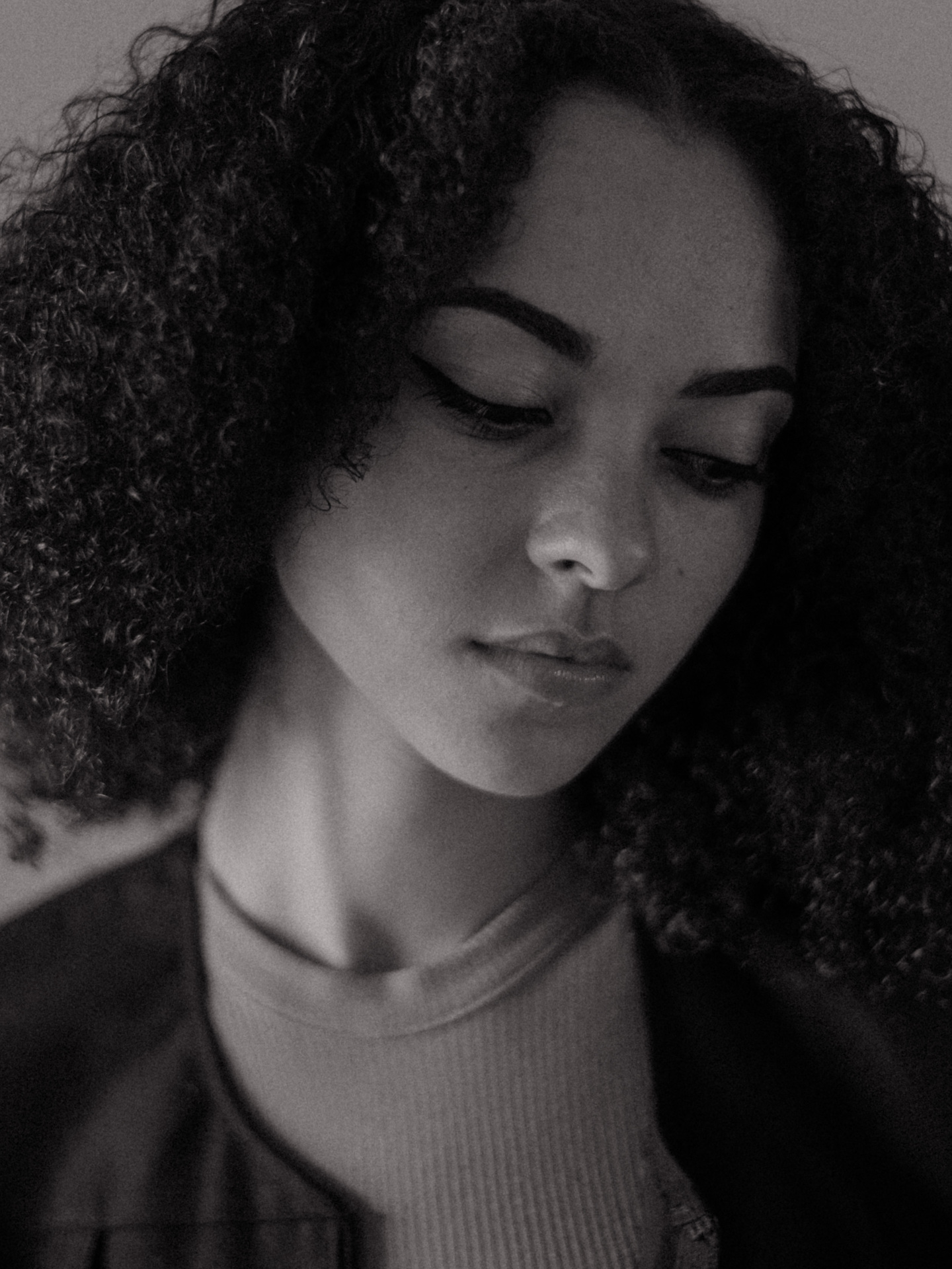 Seb JJ Peters - Atmospheric Portrait & Music Photographer