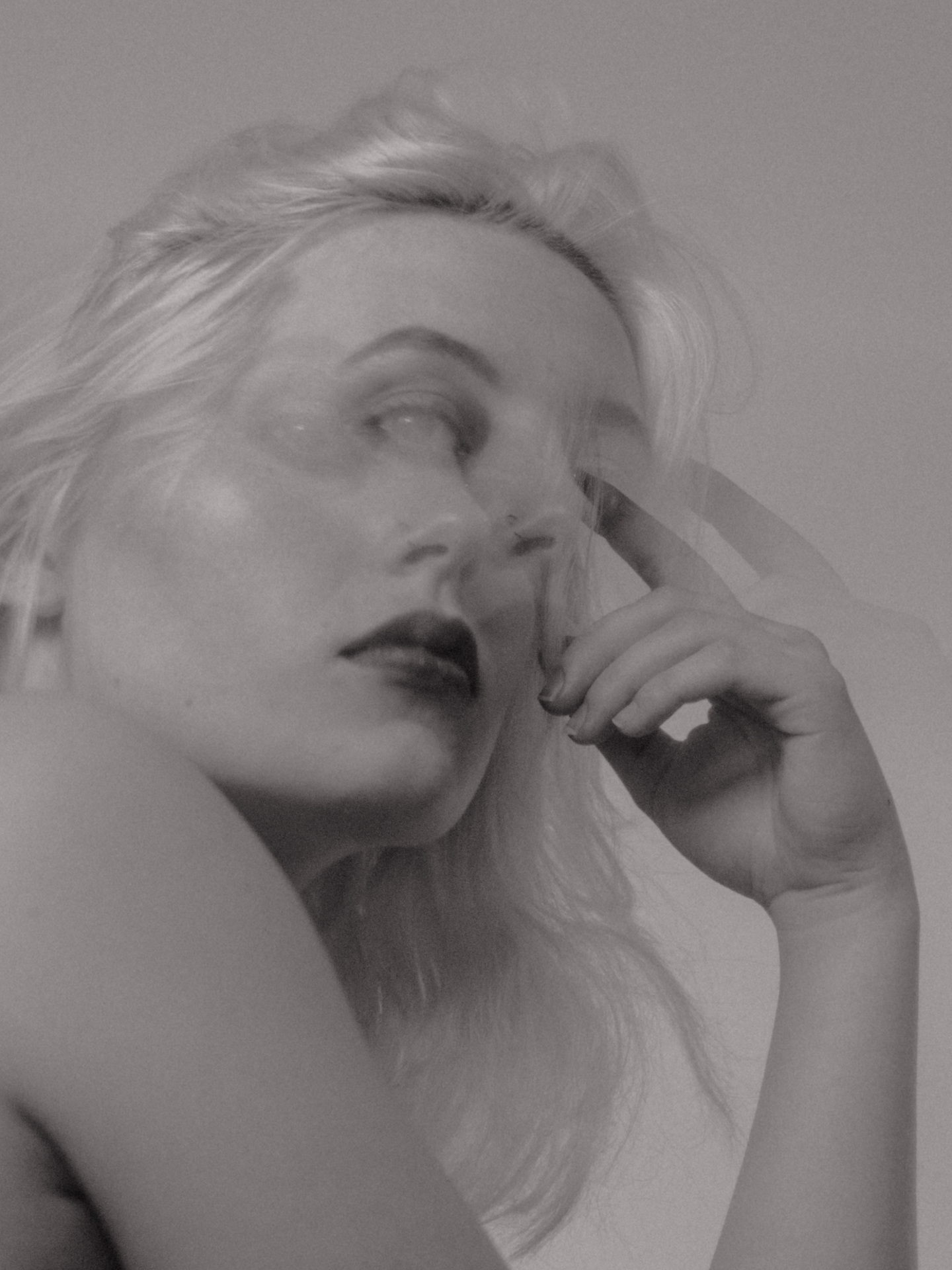 Seb JJ Peters - Atmospheric Portrait & Music Photographer