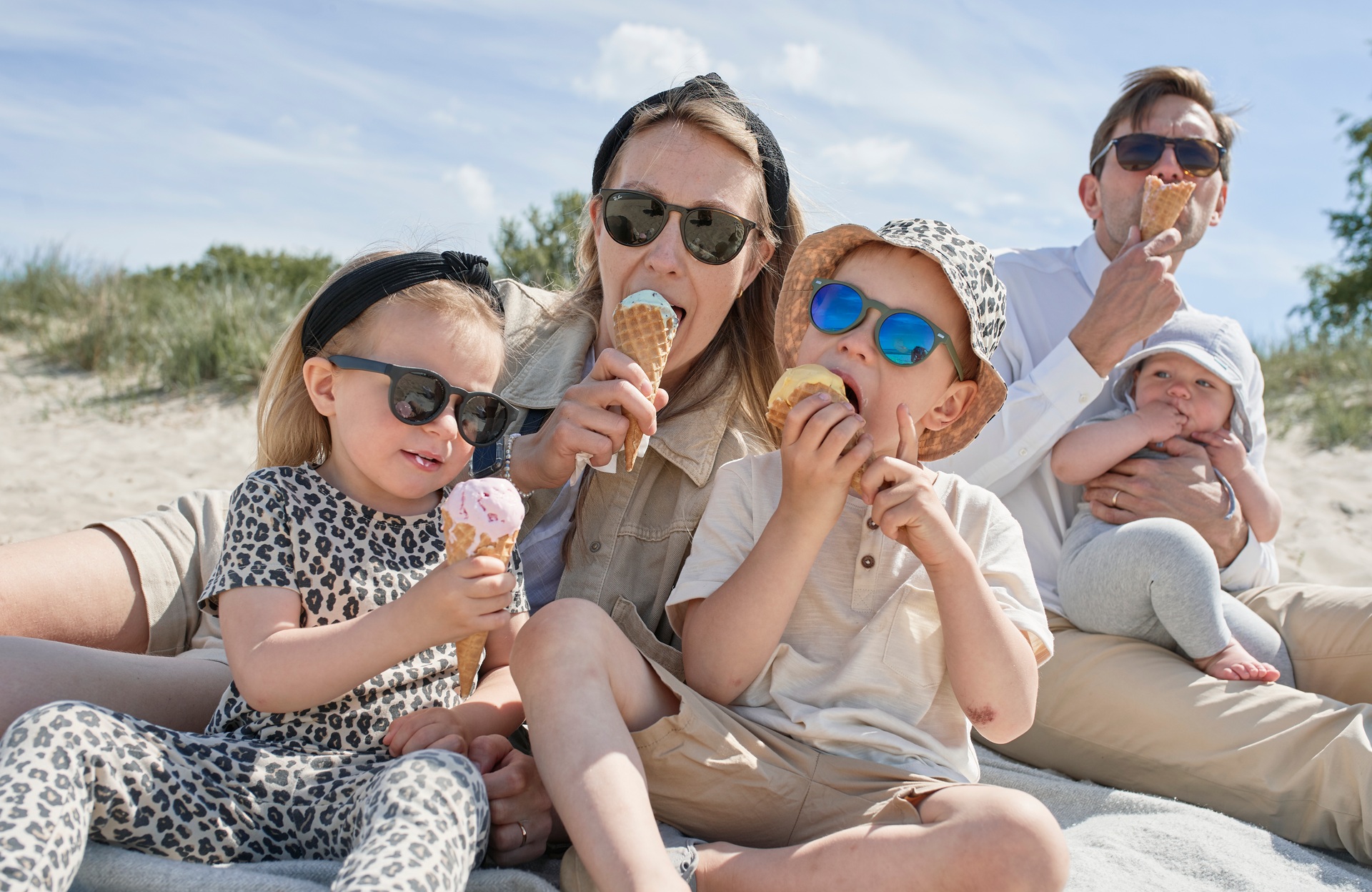 LAURA ROHTLAAN PHOTOGRAPHY