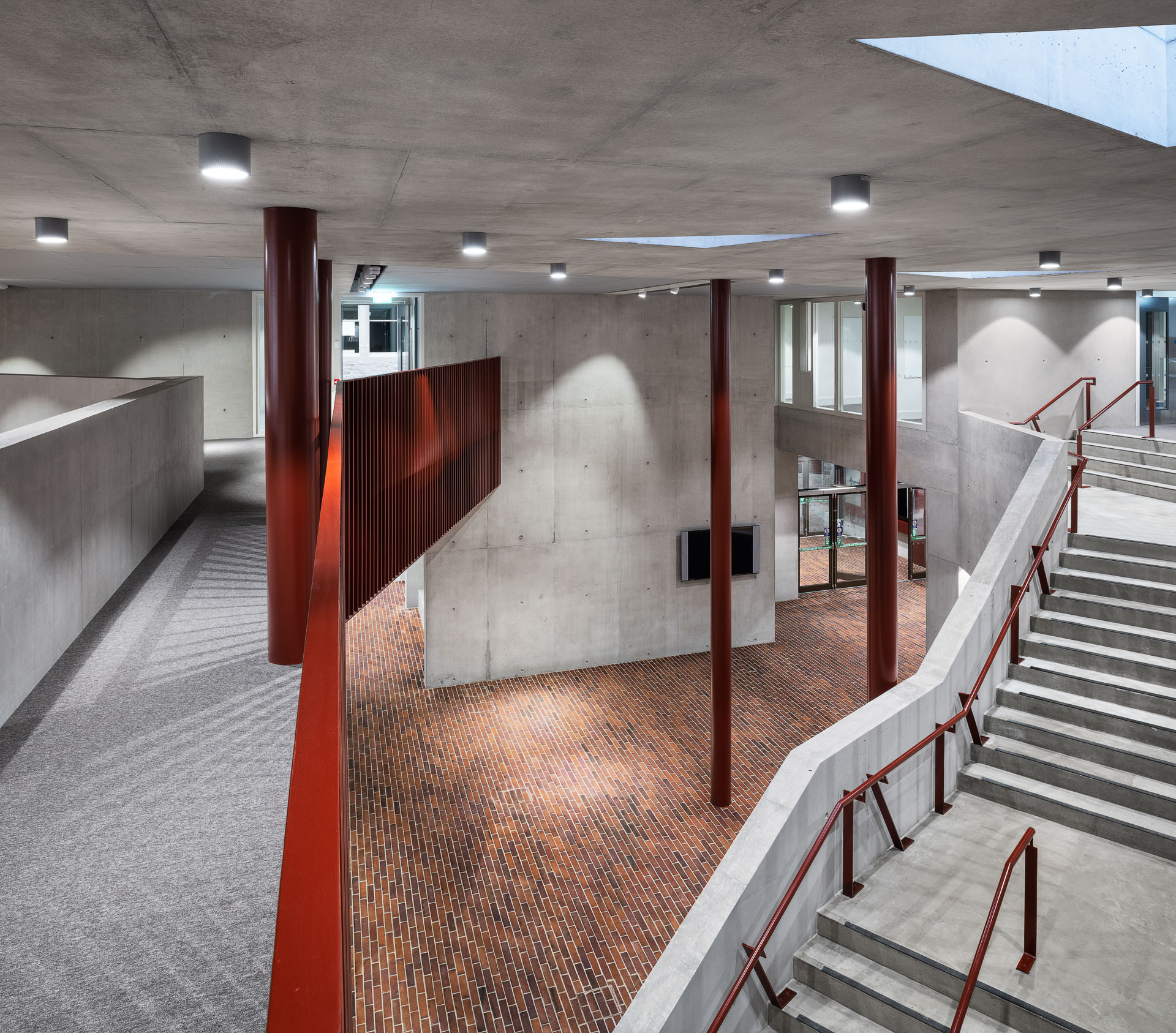 architecture: UCC Hub