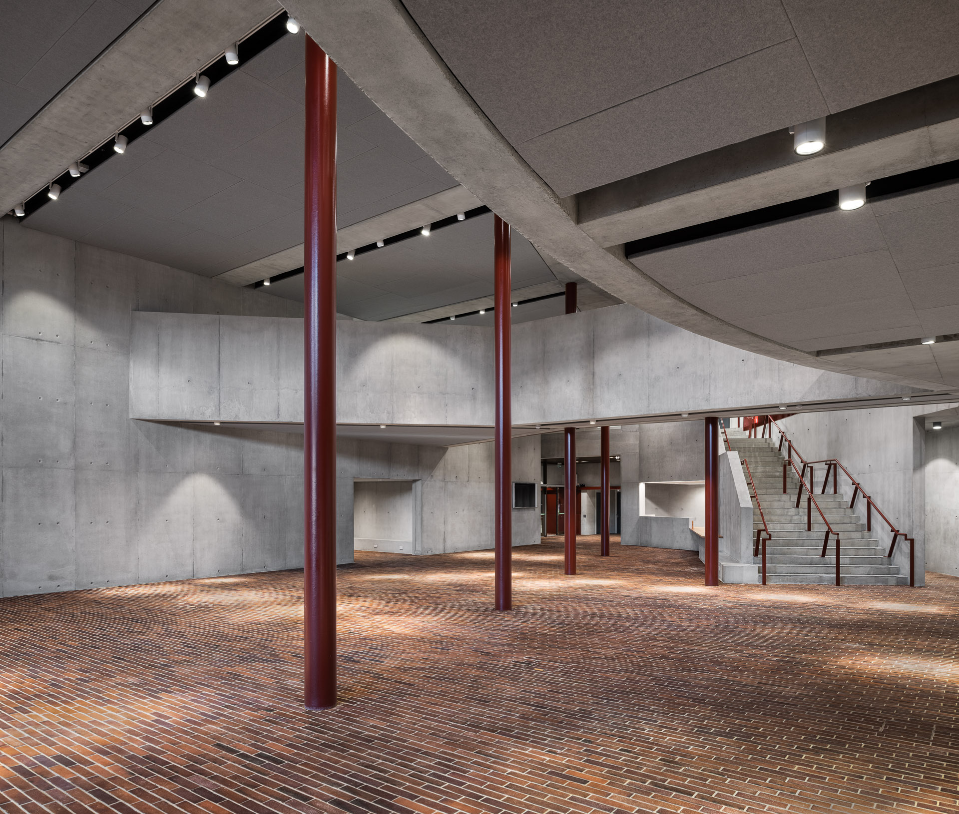 architecture: UCC Hub