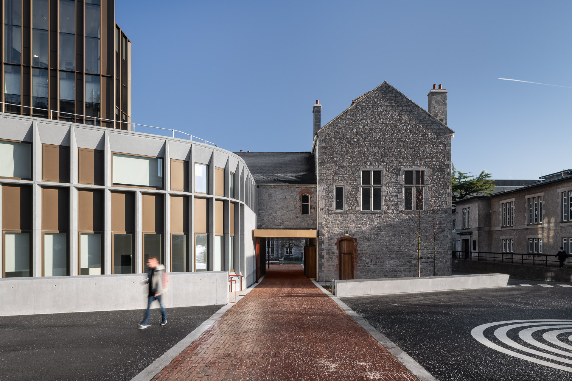 architecture: UCC Hub