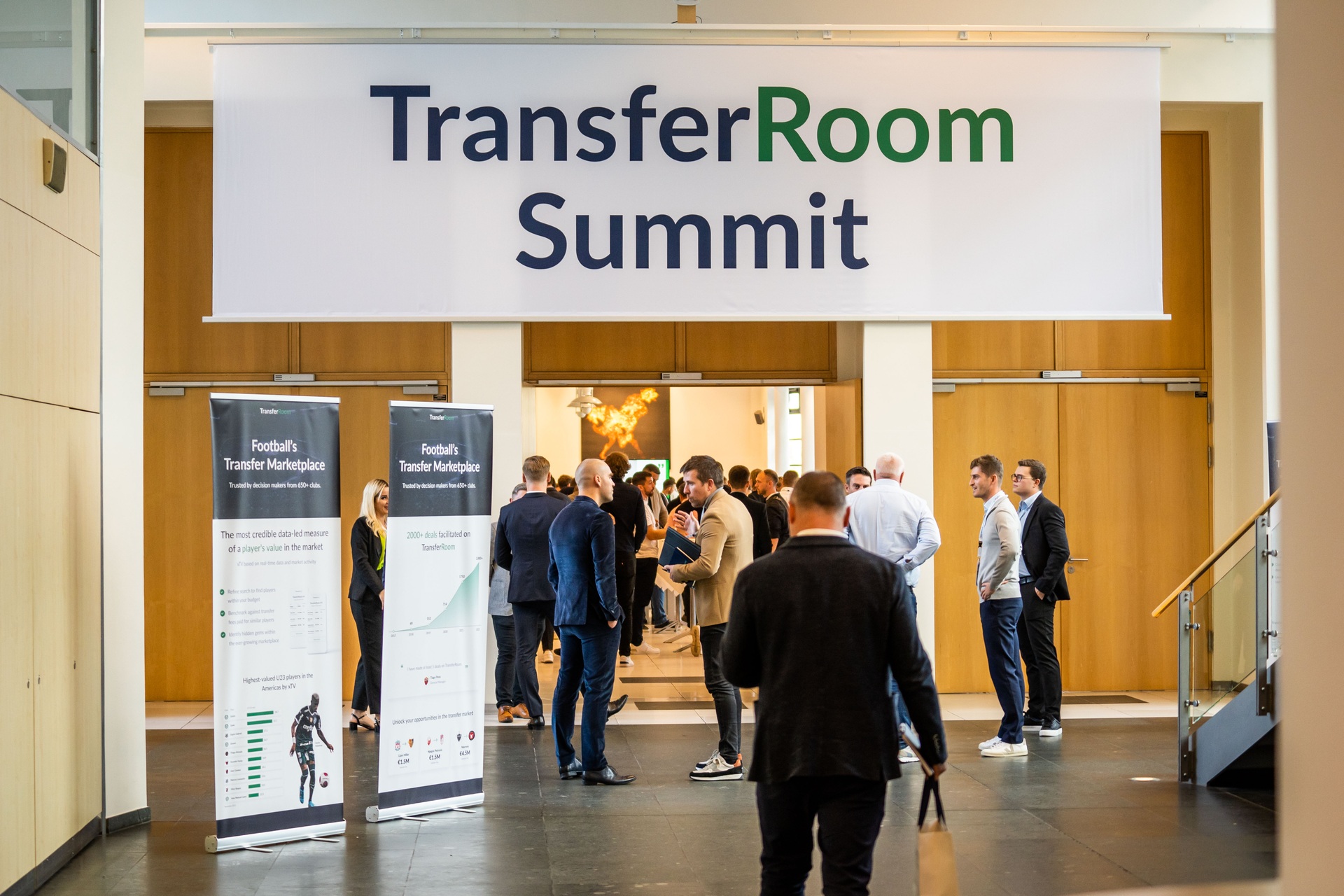 Alex Smith – Graphic Designer