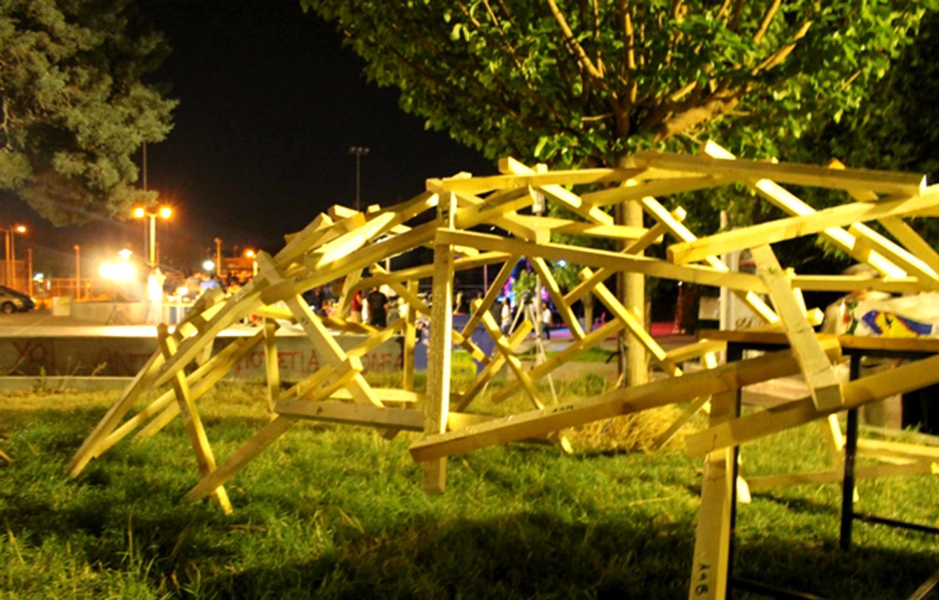 RECIPROCAL FRAME STRUCTURE